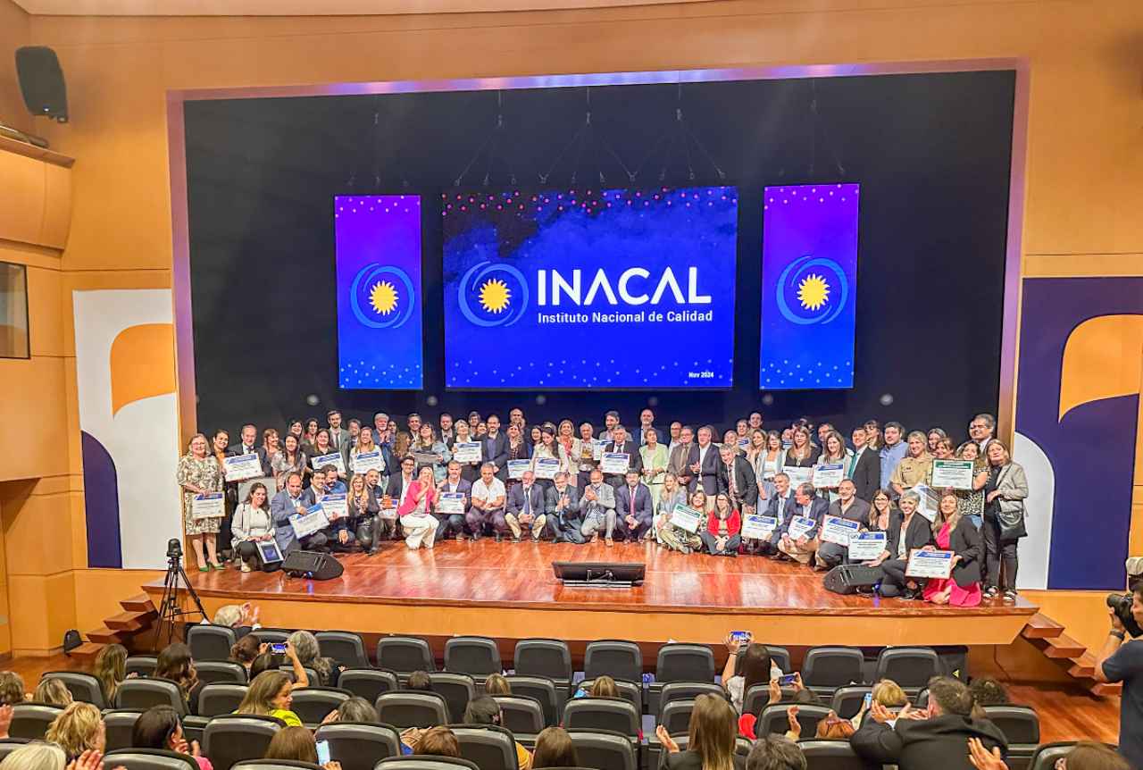 Hemocentro primera institución pública de salud en ganar el Premio ...