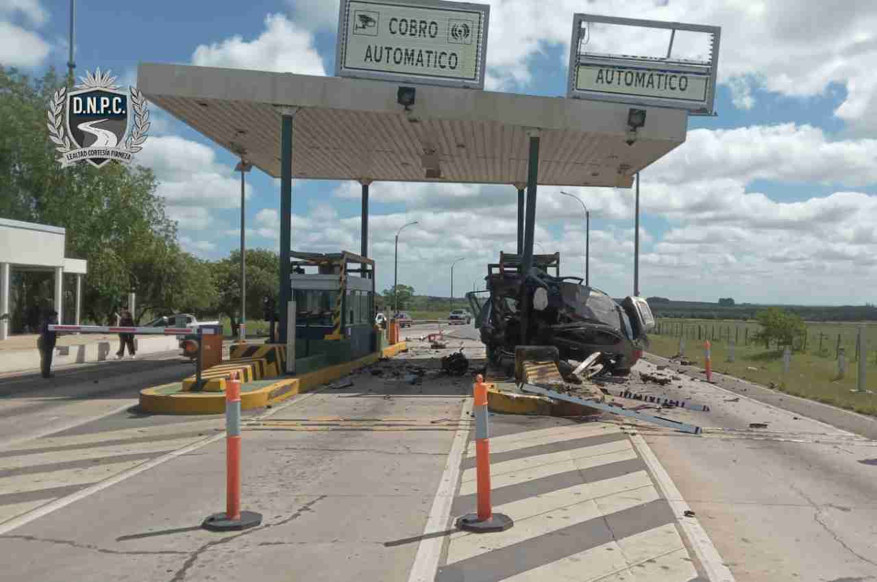 Falleció un hombre al impactar contra la cabina del peaje de Cebollatí ...